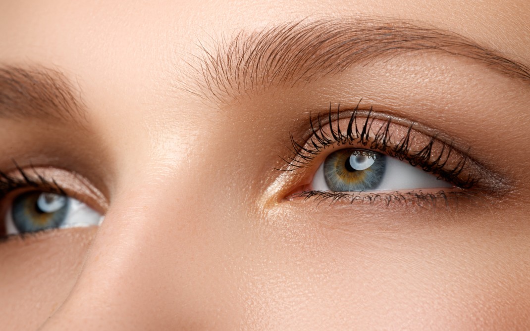 Blefaroplastica, per uno sguardo giovane | Silhouette Donna