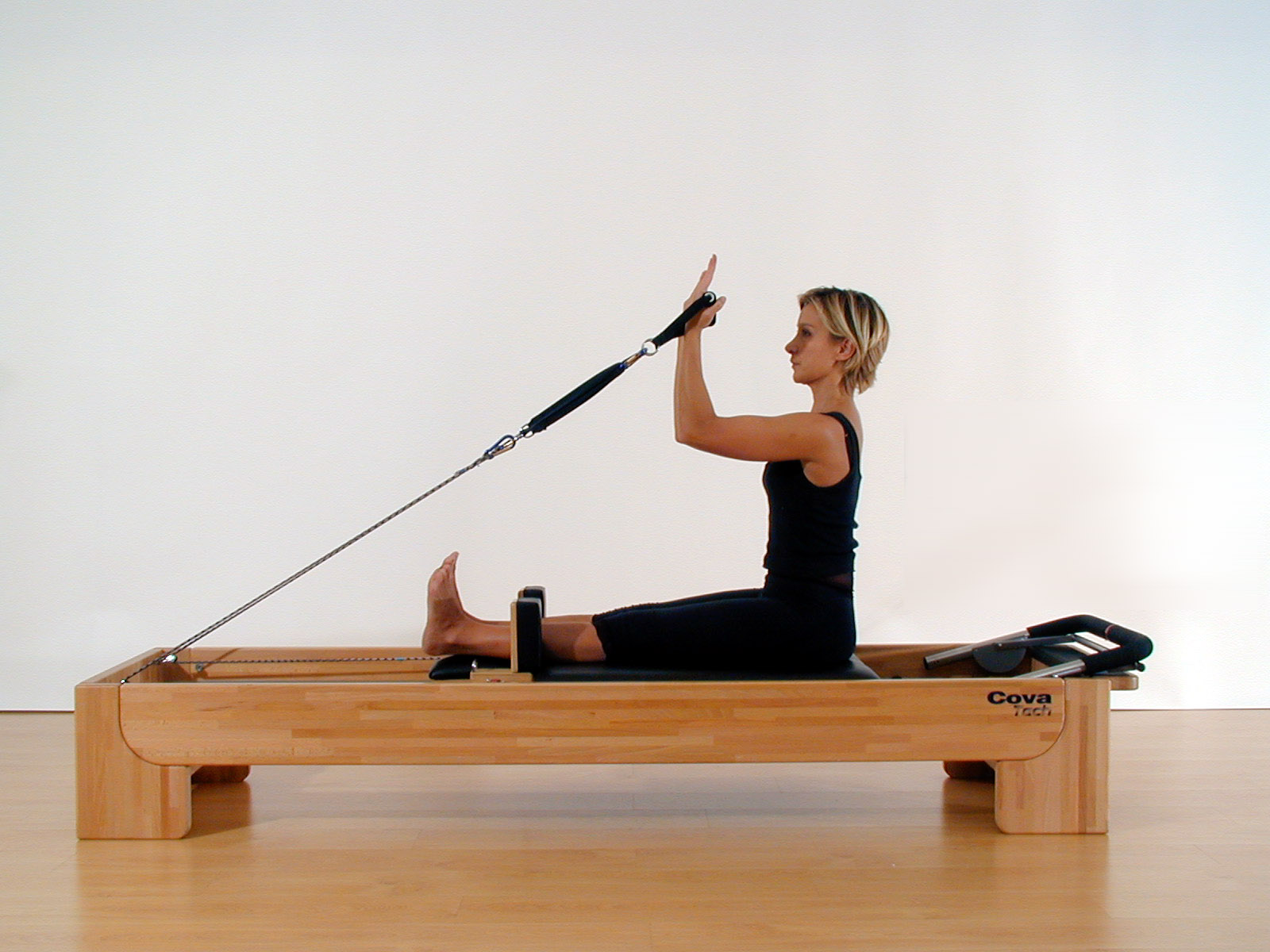 Pilates: fai una remata sul Reformer per tonificare braccia, spalle e ...